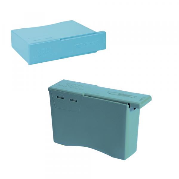 Removing scalpel blades box 874 - CARL MARTIN